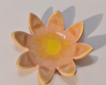 Small Pink Flower Dish | Lady Baig Studio